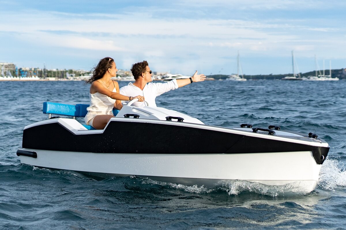 Silent-Yachts launches Silent Tender 400 | Yacht Style