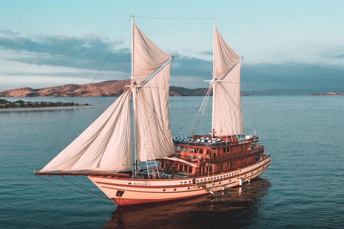 C&N secures charter CA for The Maj Oceanic | Yacht Style