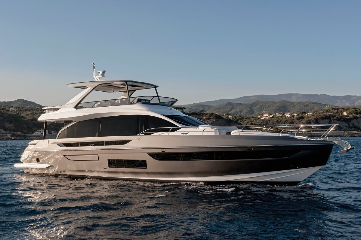 Azimut debuts Fly 72 with Fantolino interior | Yacht Style