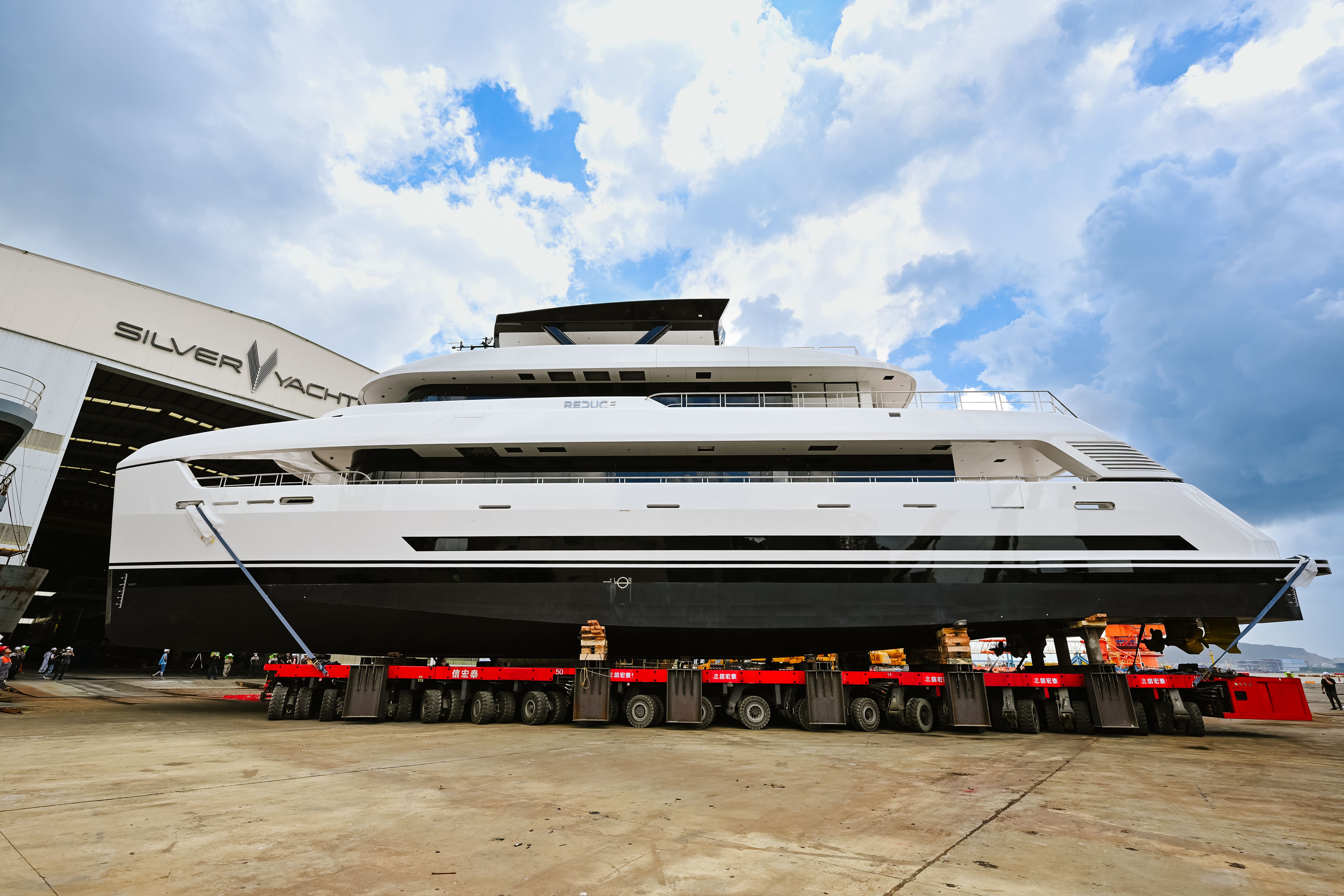 Silveryachts’ second Silvercat has arrived | Yacht Style