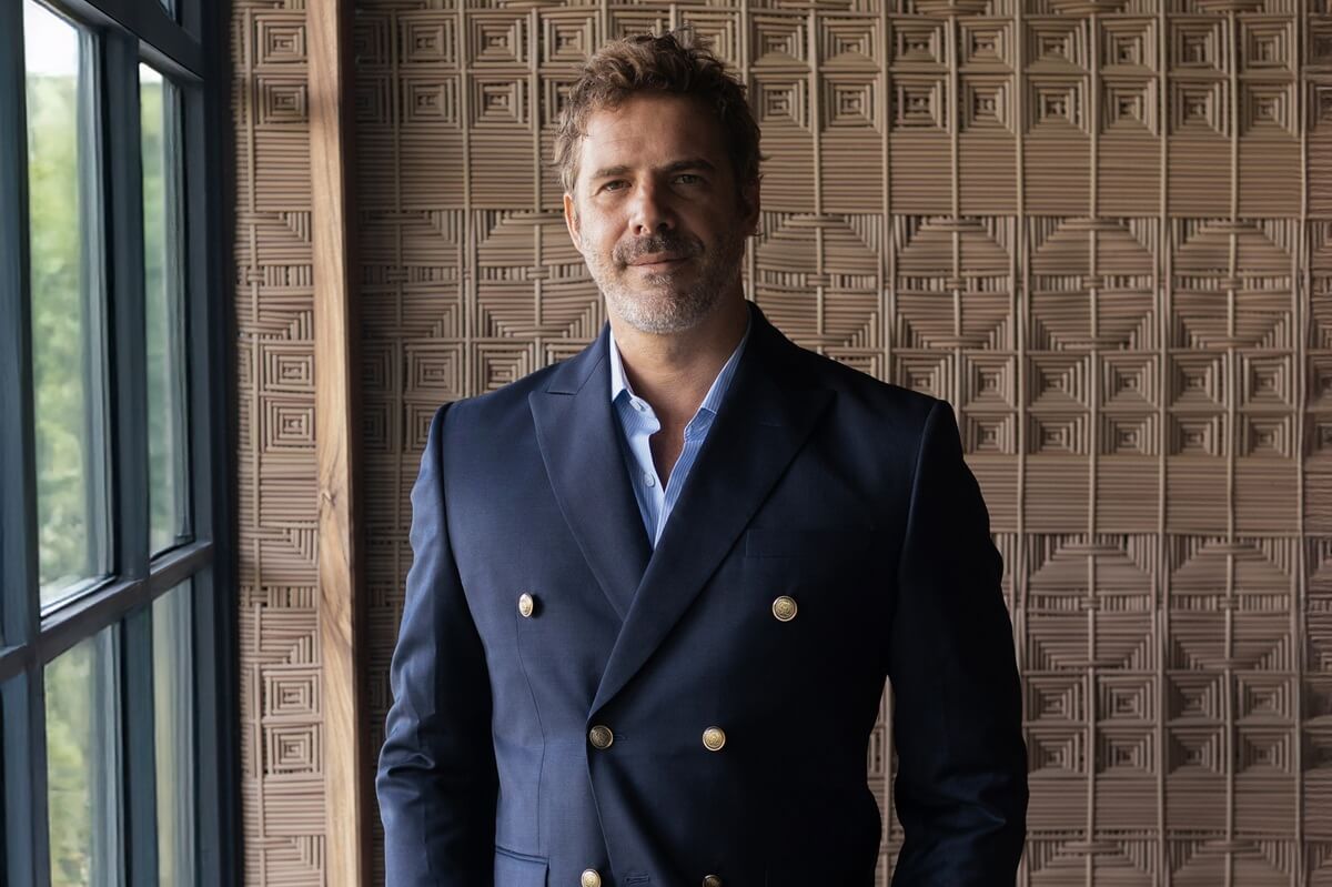 Yann Martinie de Maisonneuve carves a destiny in Sulawesi | Yacht Style